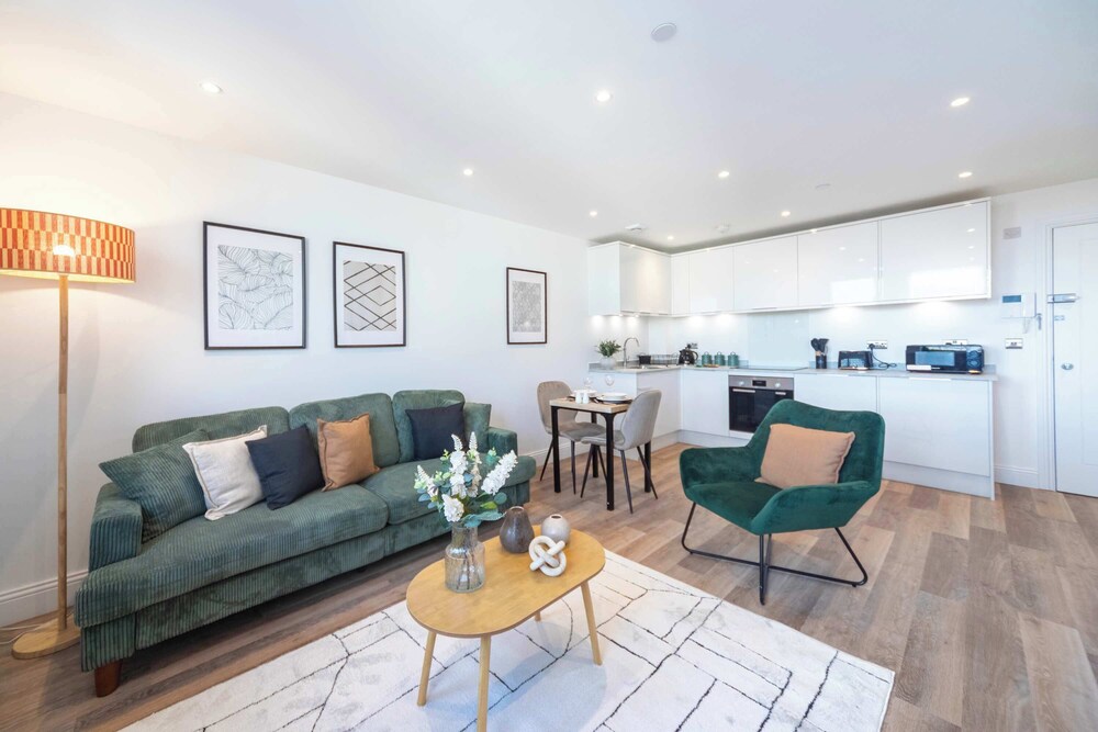 Fabulous 1 Bedroom Apartment in Gravesend Centre - Gravesend | Vrbo