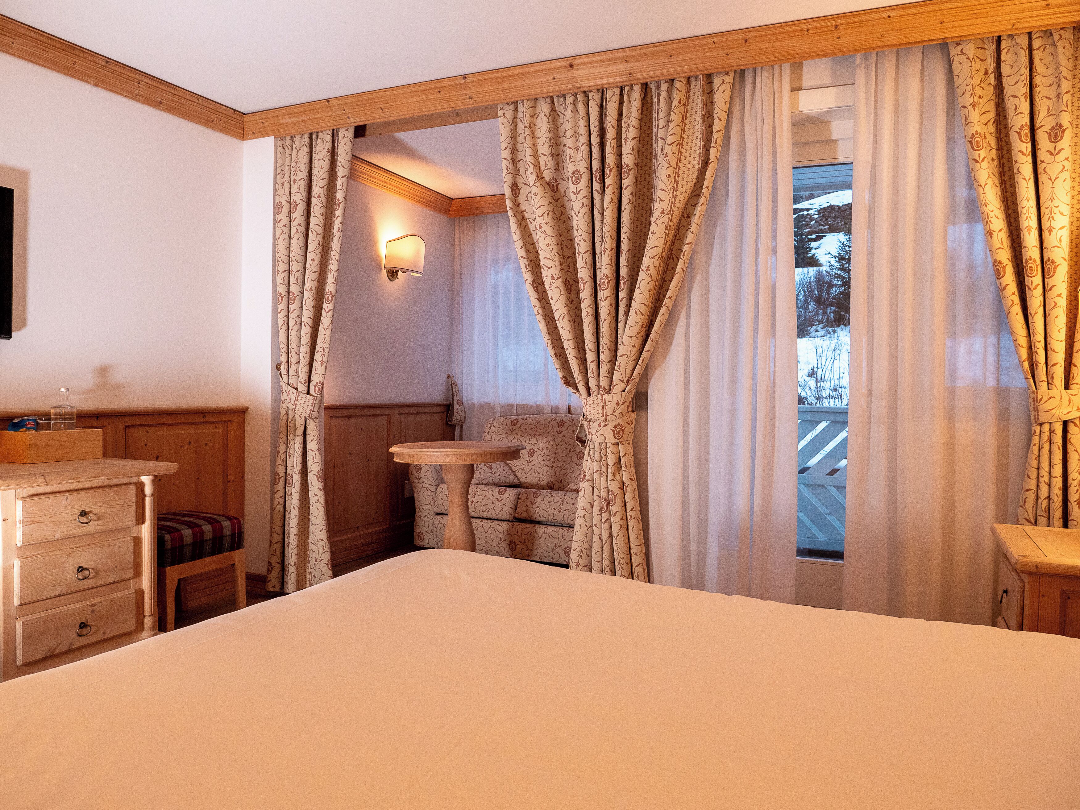 Cofre no quarto, secretária, Wi-fi grátis 