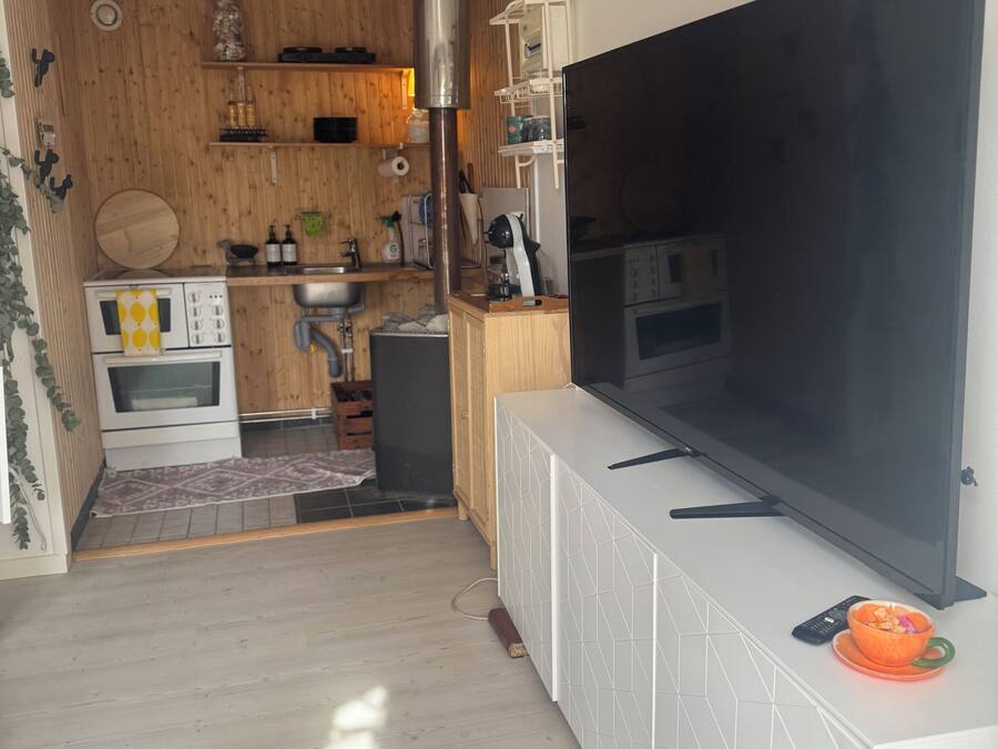 Cabine, fumadores, pátio | Comodidade do quarto