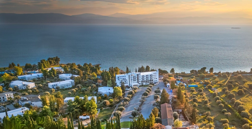 Paradise Resort Evia - Greece