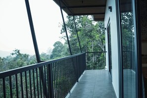 Villa de Luxo, varanda, vista para a montanha | Varanda