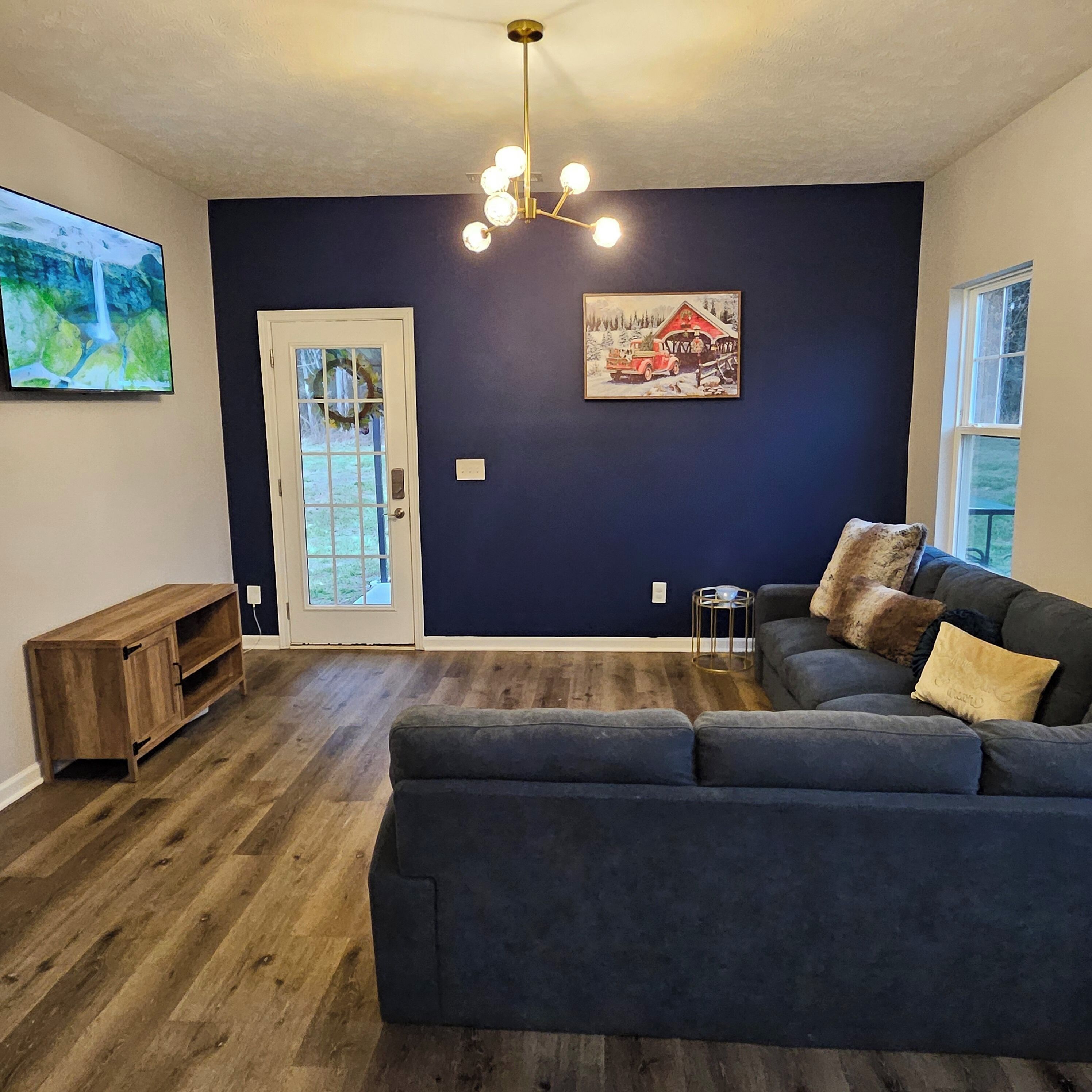 Eagle's Nest With Huge Outdoor Space! - Smyrna, TN