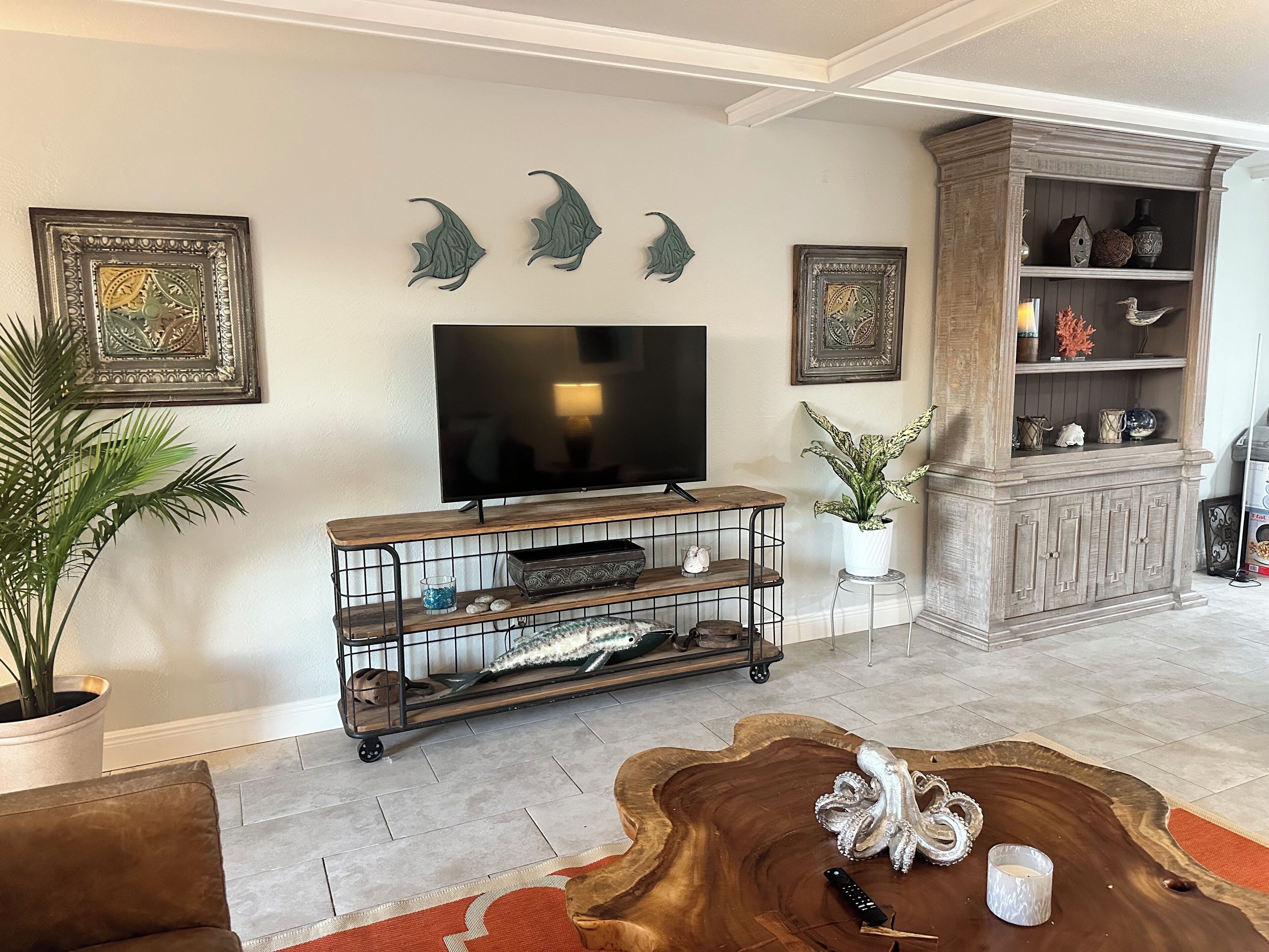 New To Market! Completely Remodeled, Convenient To Beach/downtown, Walk 2 Marina - Tropicana Field St. Petersburg