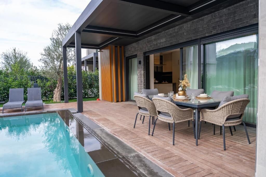 Villa Deluxe, vista parcial para o mar | Piscina