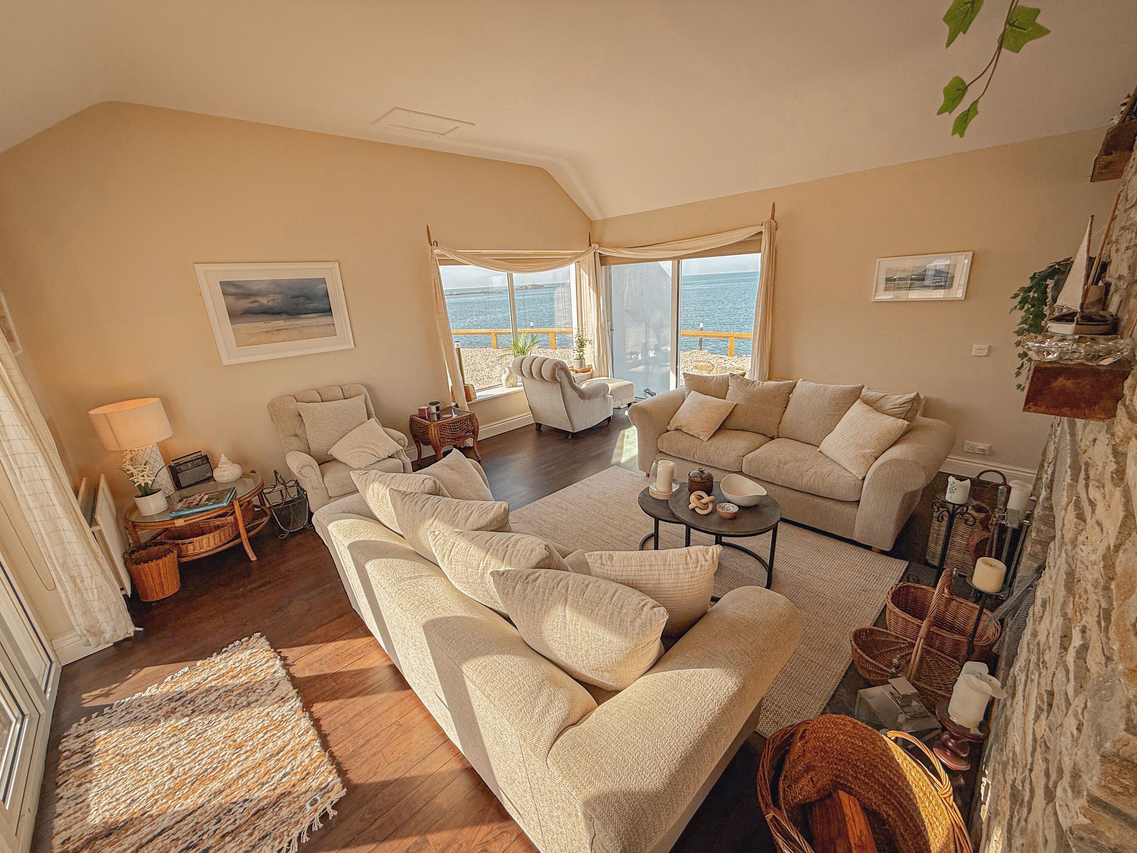 Beautiful 4-bedroom Cottage With Stunning Ocean Views Outside Downings/donegal - Downings