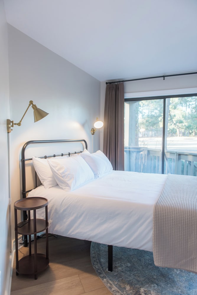 The Patriot - A 2-bedroom ground floor condo on picturesque Foxfire ...