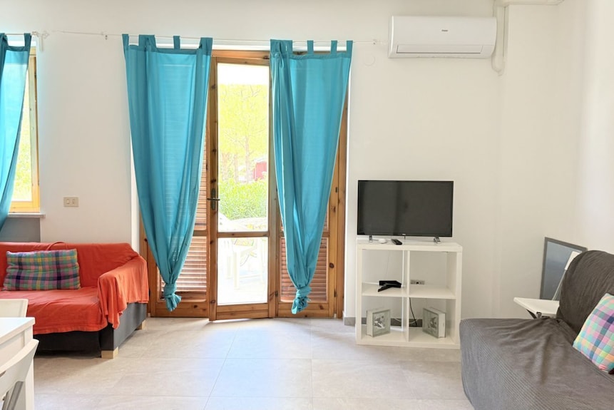 N305 - Numana, Comodo Trilocale Con Giardino - Sirolo