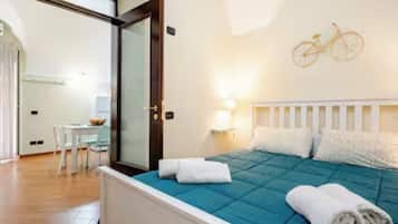 Casa Comfort, 1 cama de casal e sofá-cama, cozinha, Vista para a cidade | Cortinas/cortinados opacos, ferro/tábua de engomar, Wi-fi grátis