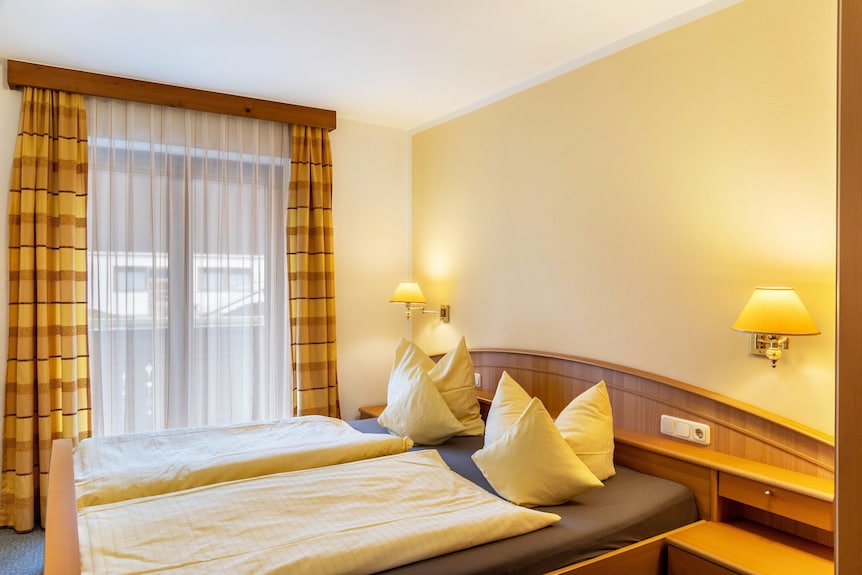 Appartement 'Landhaus Zeller 3 Slaapkamers' Met Uitzicht Op Bergen, Tuin & Wi-fi - Hochfügen