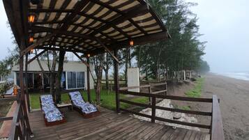 Suíte família, vista para o mar | Camas Select Comfort, escrivaninha, Wi-Fi de cortesia, roupa de cama