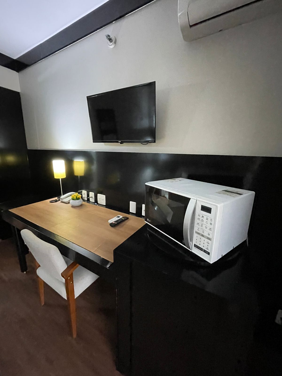 Apartamento Deluxe, varanda, vista para o jardim | Interior