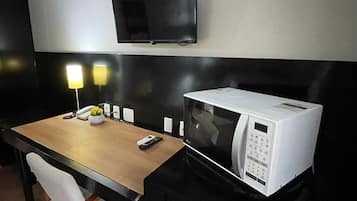 Apartamento Deluxe, varanda, vista para o jardim | Interior