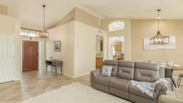 Casa (3 Bedrooms) | Interior