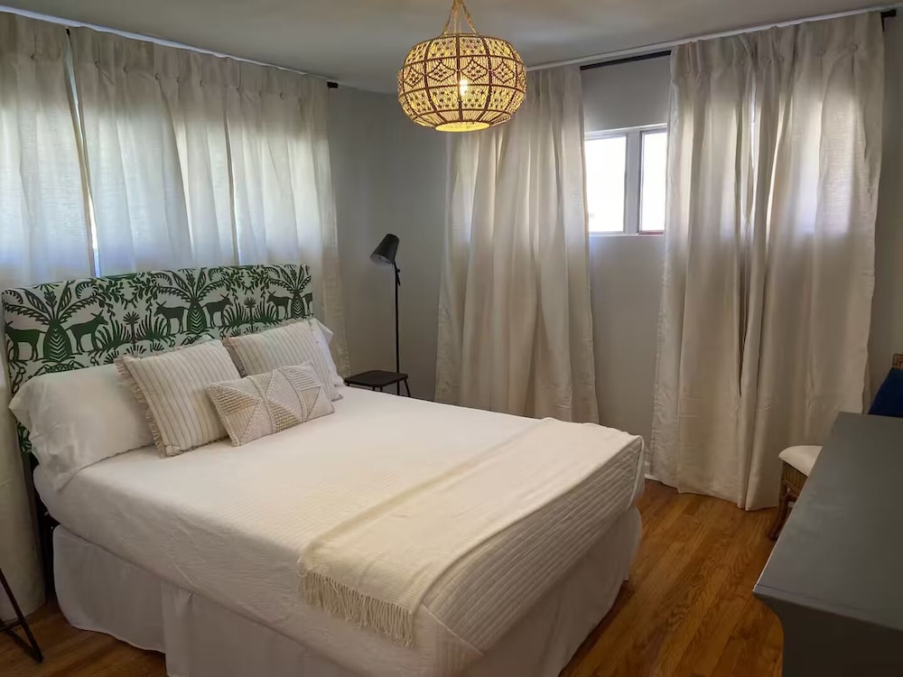 Perfect 2-bedroom apartment in charming Red Bank. - Red Bank | Vrbo