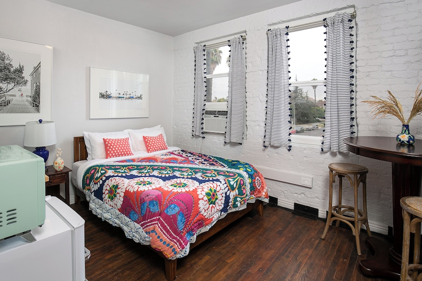 A Cozy Retreat In The Heart Of Central La - Vernon, CA