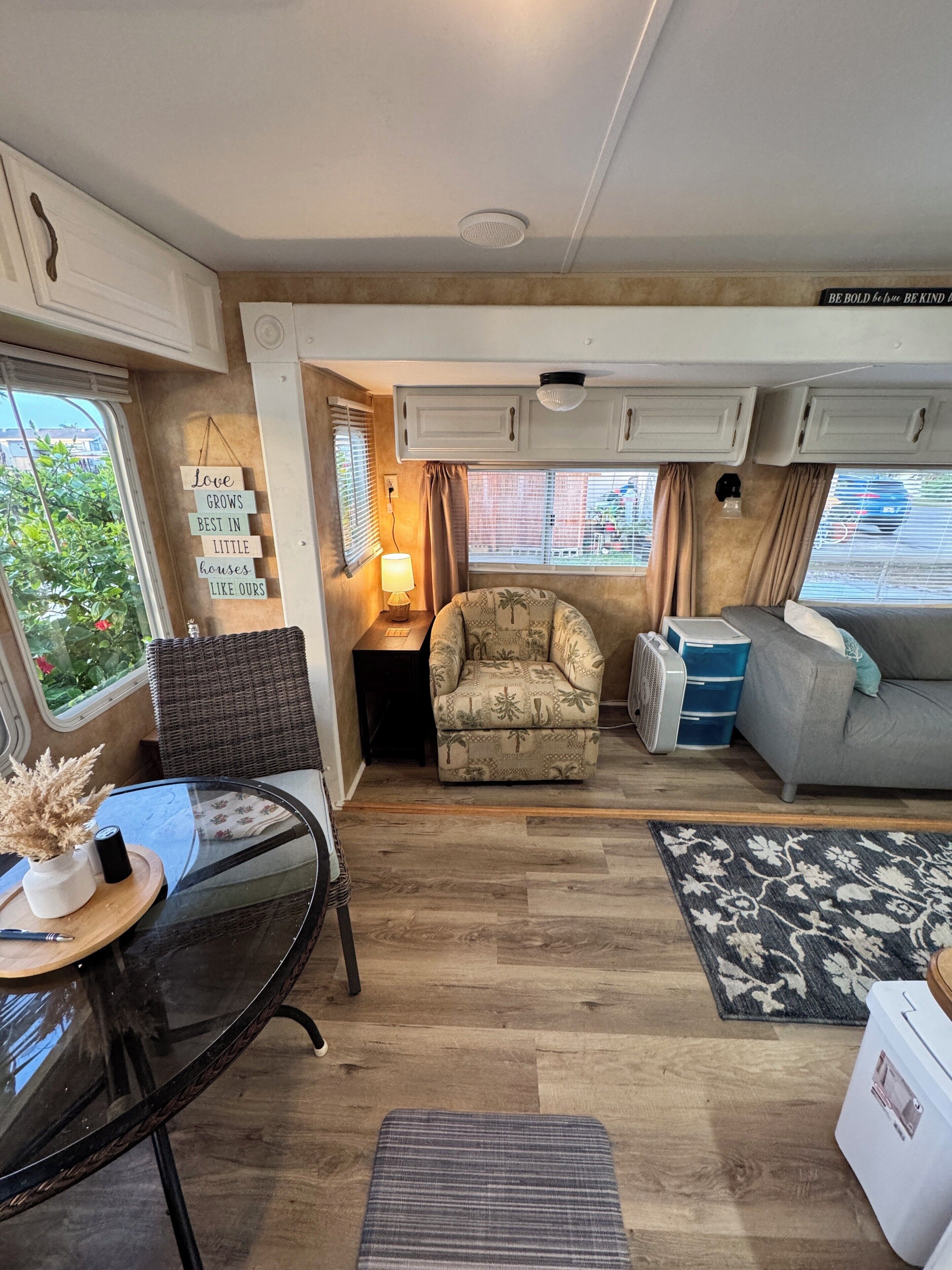 Cozy One Bedroom, W/ Private Dock On Canal And Resort Amenities - Port Charlotte, FL