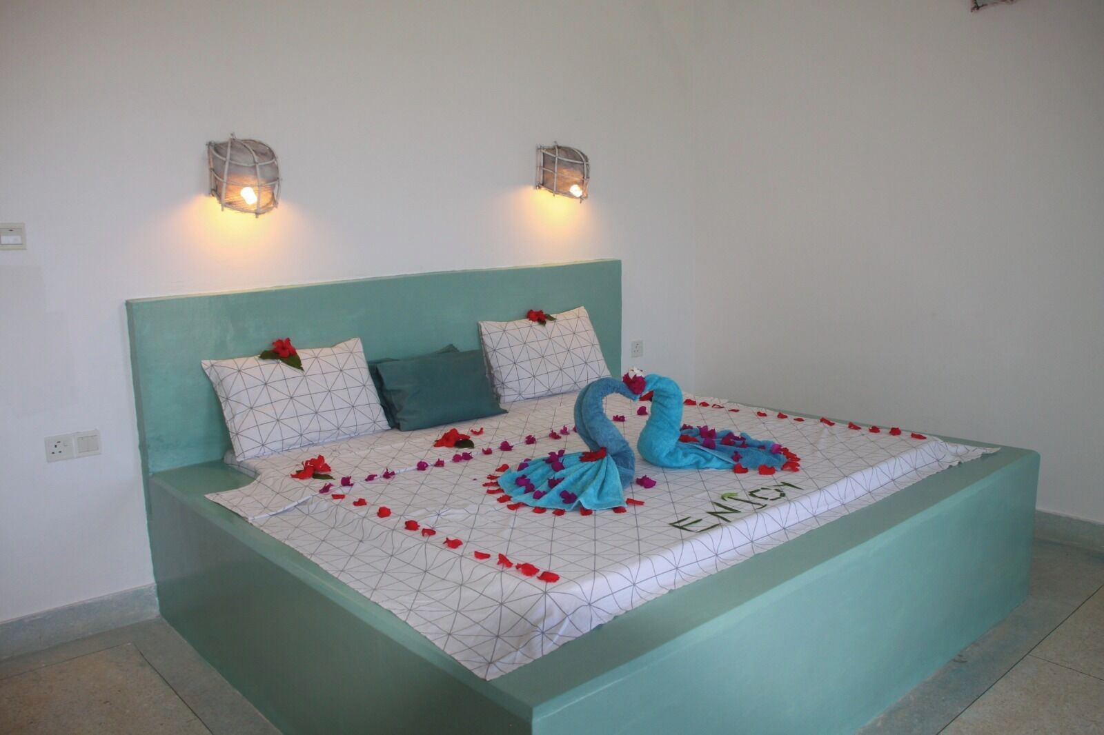 Cofres nos quartos, cortinas blackout