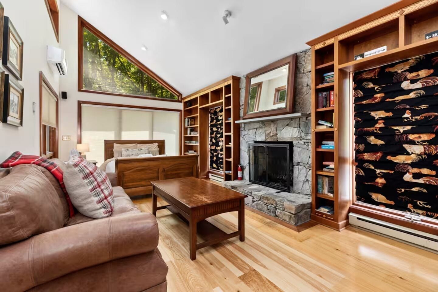 7th Hole Chalet  Golf Views, Hot Tub & Sleeps 14 - Wintergreen, VA