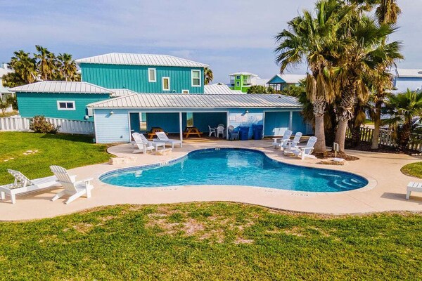 Happy Ours - Next To The Pool! - Port Aransas, TX