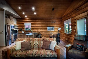 Chalé (2 Bedrooms) | Interior