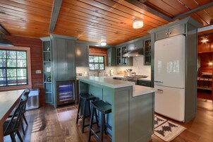 Chalé (2 Bedrooms) | Interior