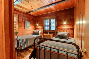Chalé (2 Bedrooms) | Interior