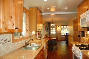 Chalé (2 Bedrooms) | Interior