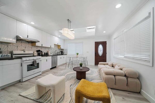 Marbella Lane - Your Cozy Haven 2br Retreat - Chino Hills, CA