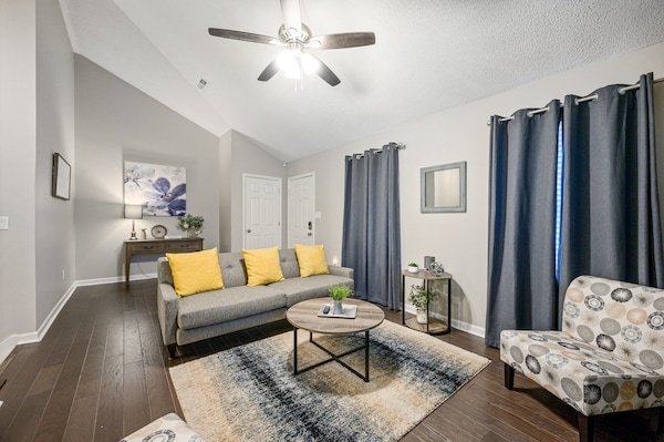 10 Jill Lane, Cartersville - Cartersville, GA