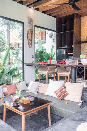 Duplex romântico, piscina particular, vista para o parque | Opções para refeição