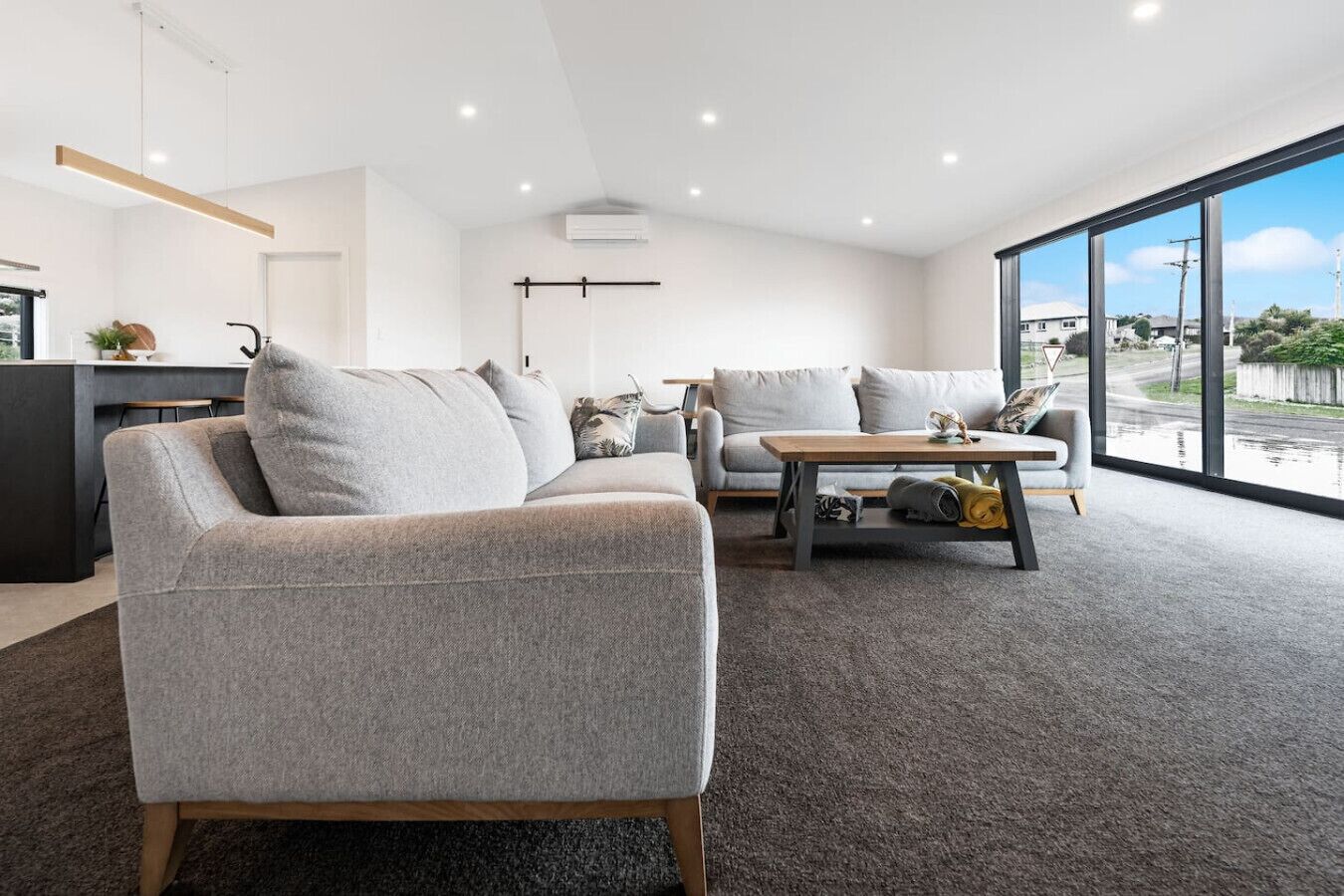 Beach Days & Relaxing Stays - Riverton / Aparima