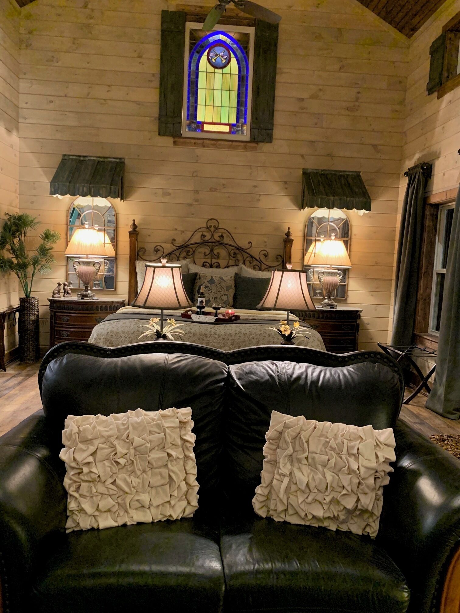 The Pond Retreat! 5-star Wildlife Oasis Escape - Fredericksburg, TX