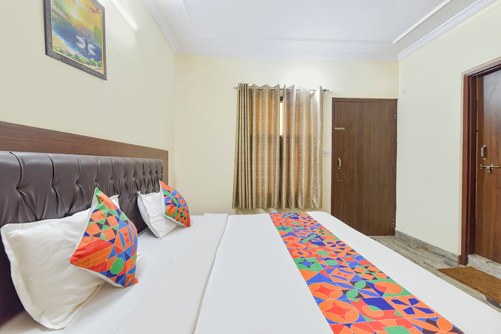 Lençóis de algodão egípcio, roupa de alta qualidade, cofre no quarto 