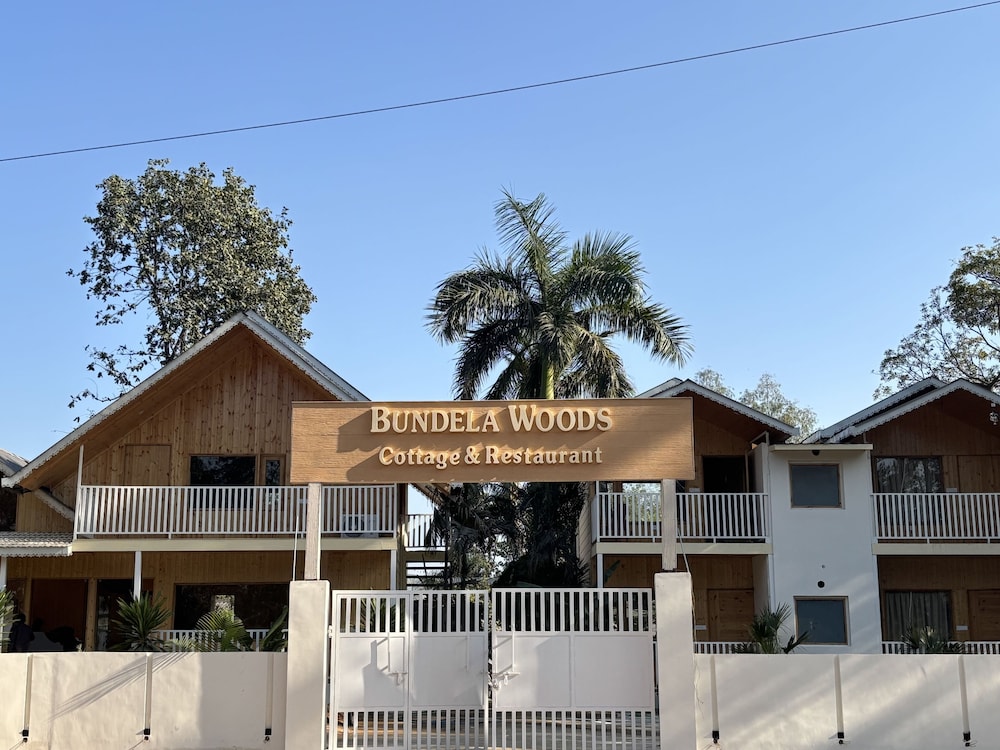Bundela Woods Cottage And Restaurant - Khajuraho
