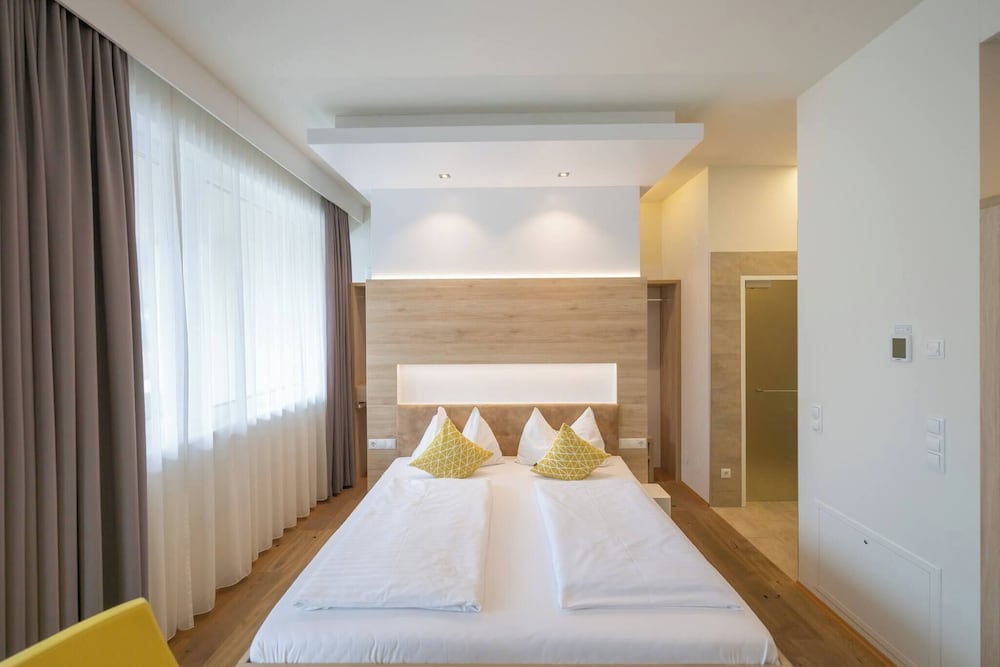 Comfort Studio With King-size Bed For 2 People 24-7 Check-in - Graz