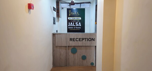 Hotel Jalsa - Surat