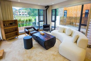 Duplex sênior, vista para a montanha | Roupas de cama premium, edredons de pluma, escrivaninha