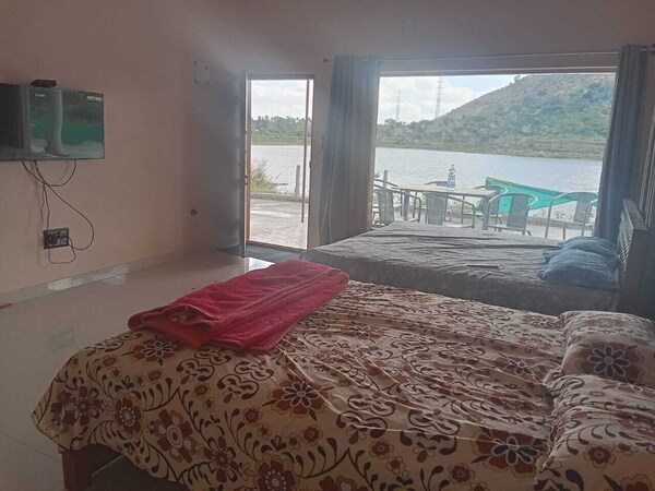 Lake View Resort Homestay - Kerala