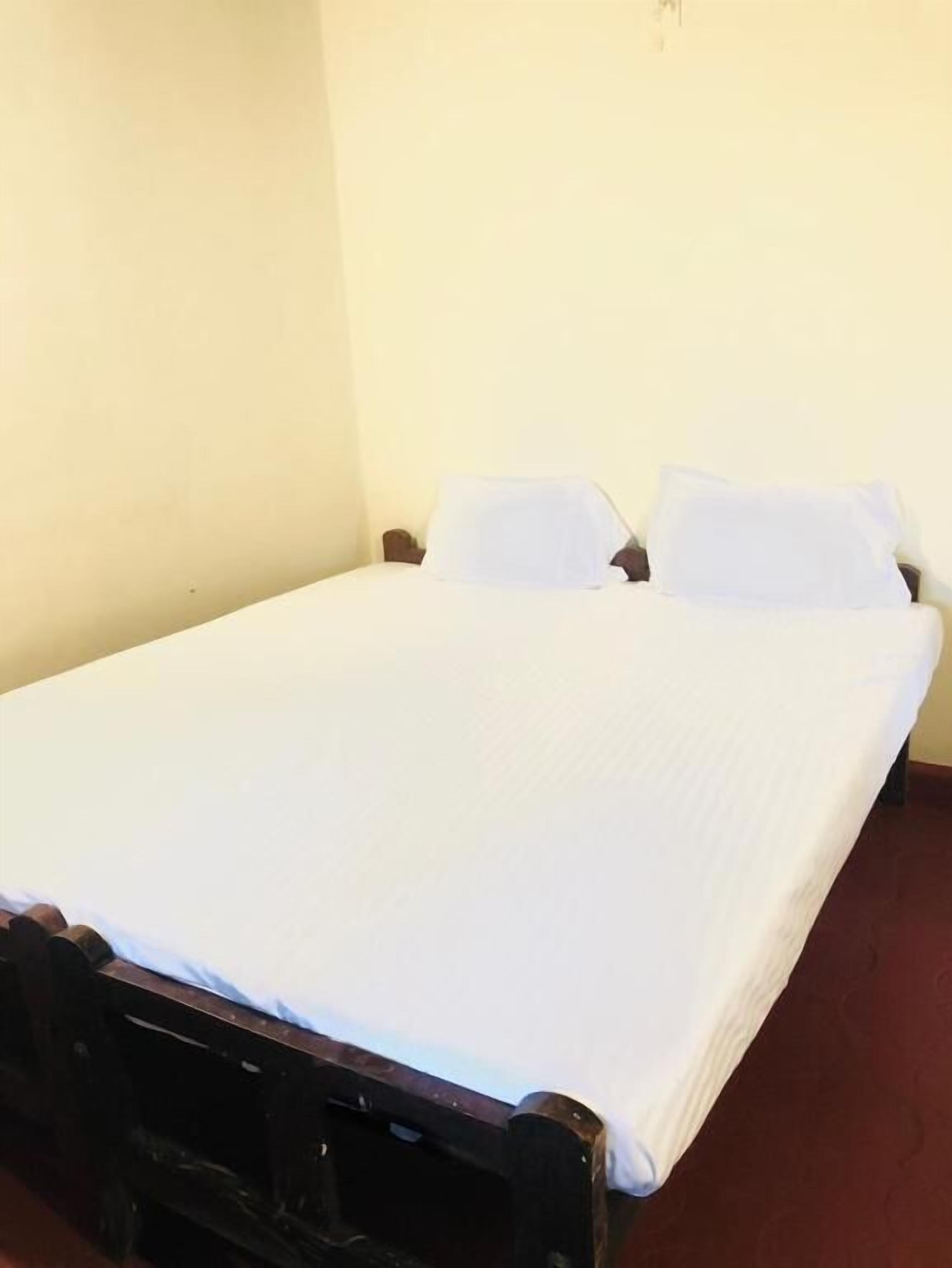 Quarto básico, vista para o jardim | Wi-Fi de cortesia