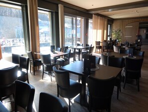 Apartamento | Restaurantes