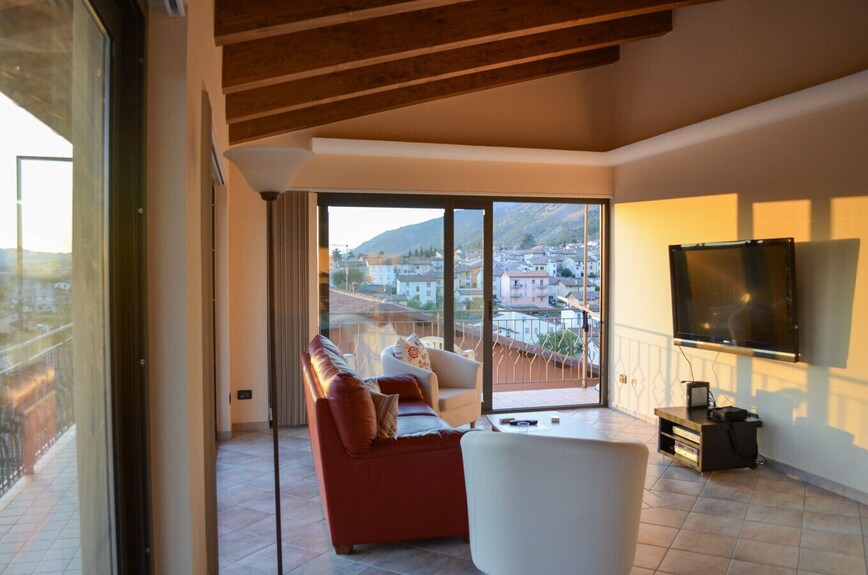 Panoramic Apartment Near Gubbio - Umbría