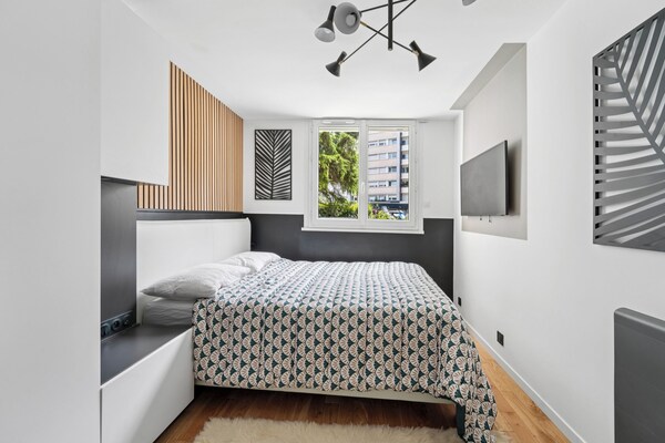 Appartement Design Porte De Paris Avec Parking - Sèvres