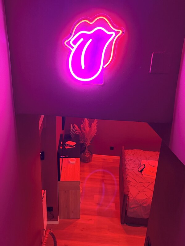 Champs‑elysées Loveroom & Spa - Paris