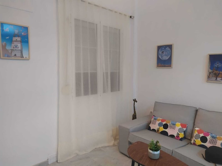 San Isidro Courtyard - Cadix