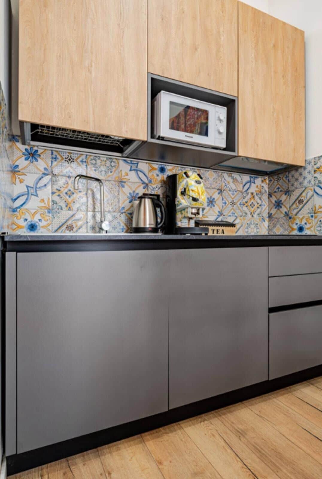 Suite de Luxo, 1 cama de casal e sofá-cama, casa de banho privativa, Vista para a cidade | Cozinha privada | Uma cadeira de bebé 