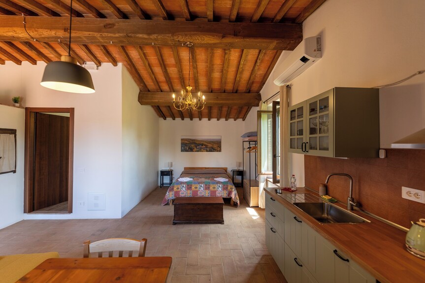 Private And Cozy, Rustic-style Studio Apartment - Montalcino