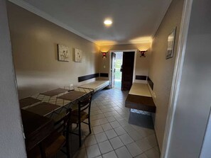 Apartamento Familiar, varanda, vista para o jardim | Wi-fi grátis 