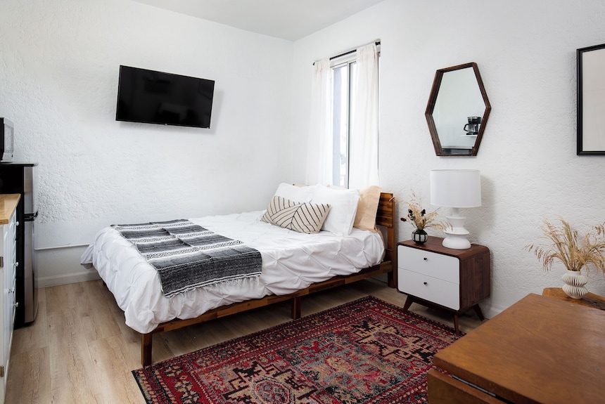 Studio In La, Close To Downtown - South Gate, CA