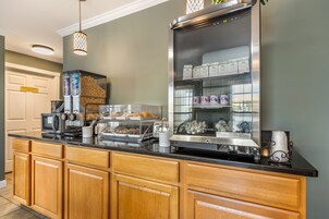 Café da manhã continental grátis todos os dias