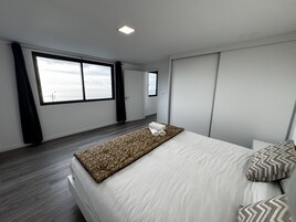 Chalé Deluxe, casa de banho anexa, vista para o oceano (Hiking & Ocean) | Secretária, secretária adequada para computadores portáteis 